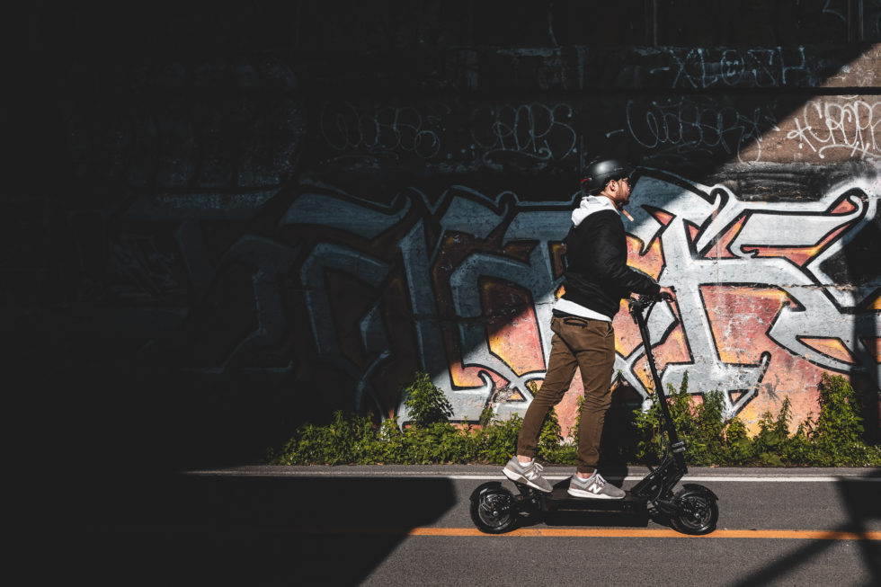 Exploring the Pros and Cons of eScooters and eBikes in the UK: A Susta ...